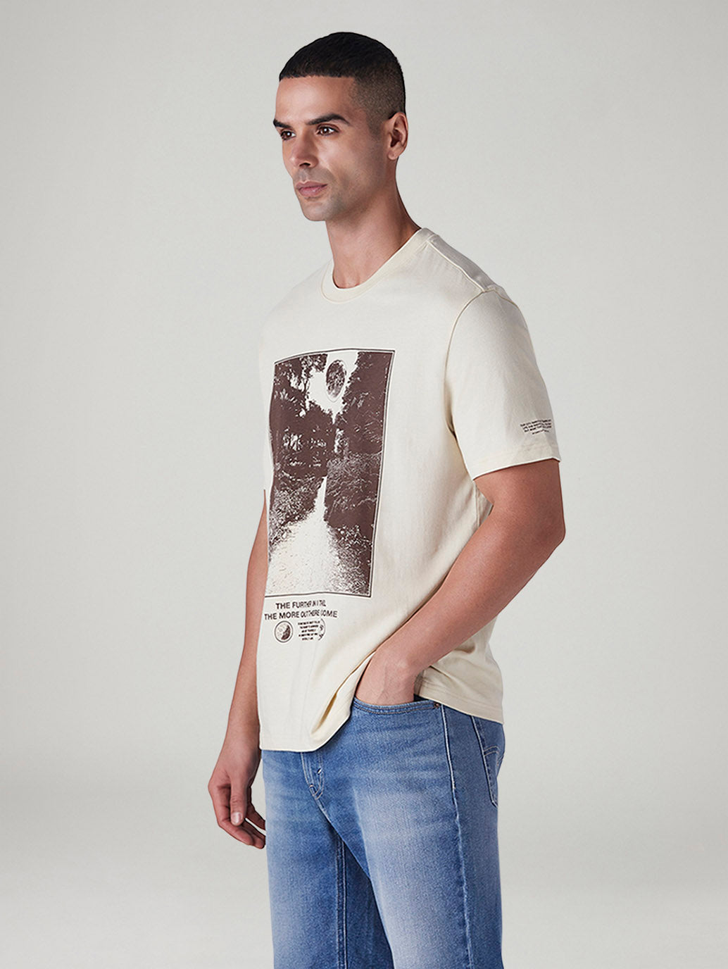 Men's Graphic Print Regular Fit Jersey T-Shirt – Levis India Store